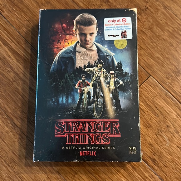 Netflix | Media | Netflix Stranger Things Season Bluray Collectors ...